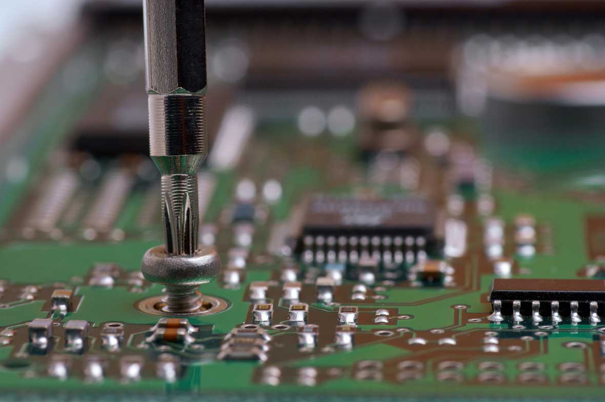 Debugging Techniques 1 Break The System Into Small Pieces 
